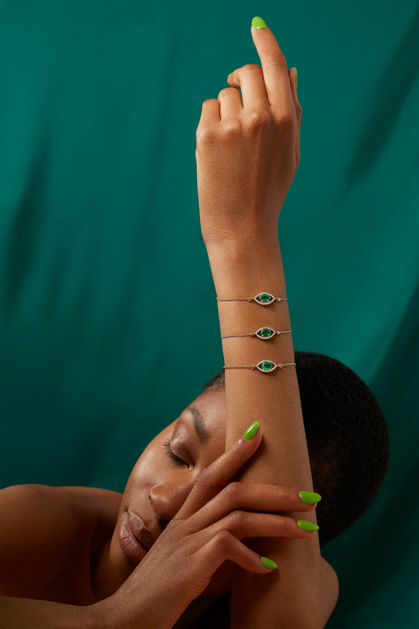 House of Meraki x Gemfields Evil Eye Emerald and Diamond Bracelet ...